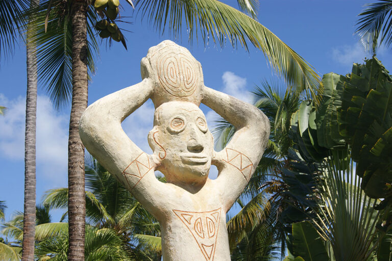 CULTURA Y TÓTEMS TAÍNOS DE LA REPÚBLICA DOMINICANA